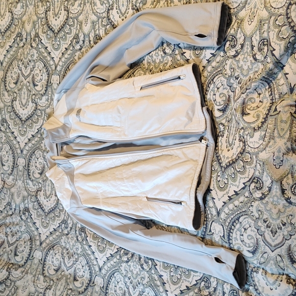The North Face | Jackets & Coats | Lg White Light North Face Womens ...